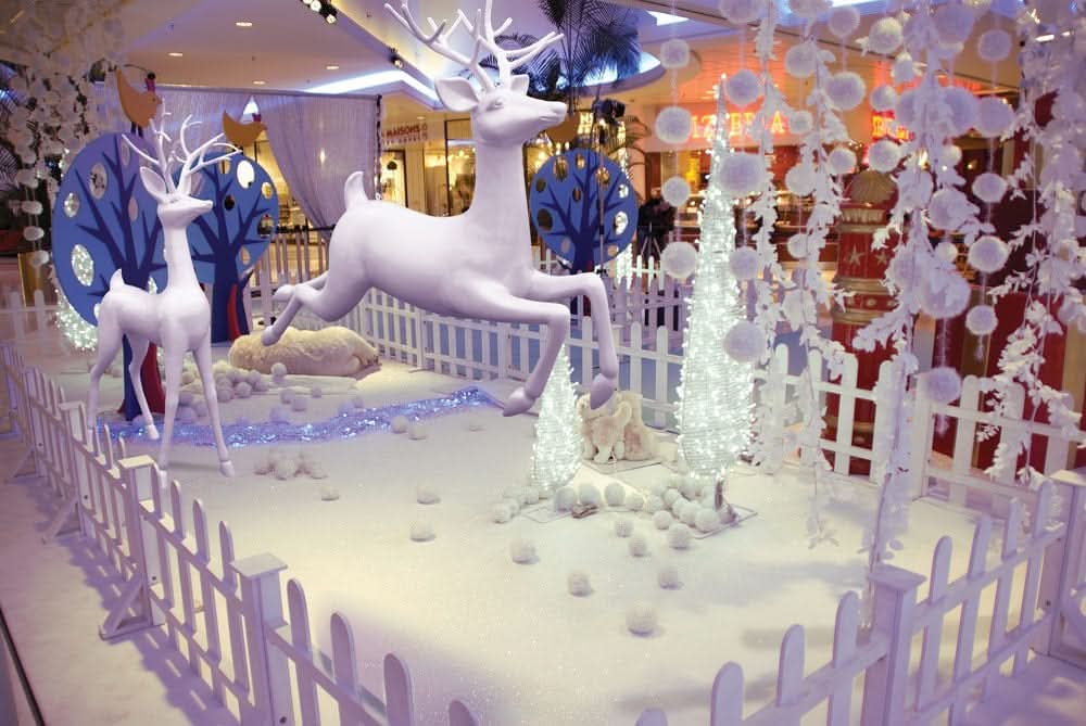 Flying Reindeer – Dekra-Lite